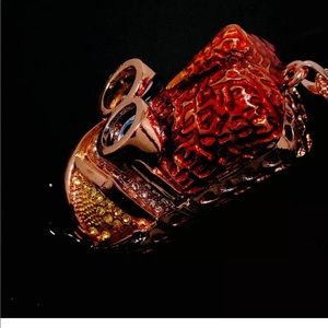 Jewelry | Crystal Hawaiian Tiki Minion Robot Necklace | Poshmark